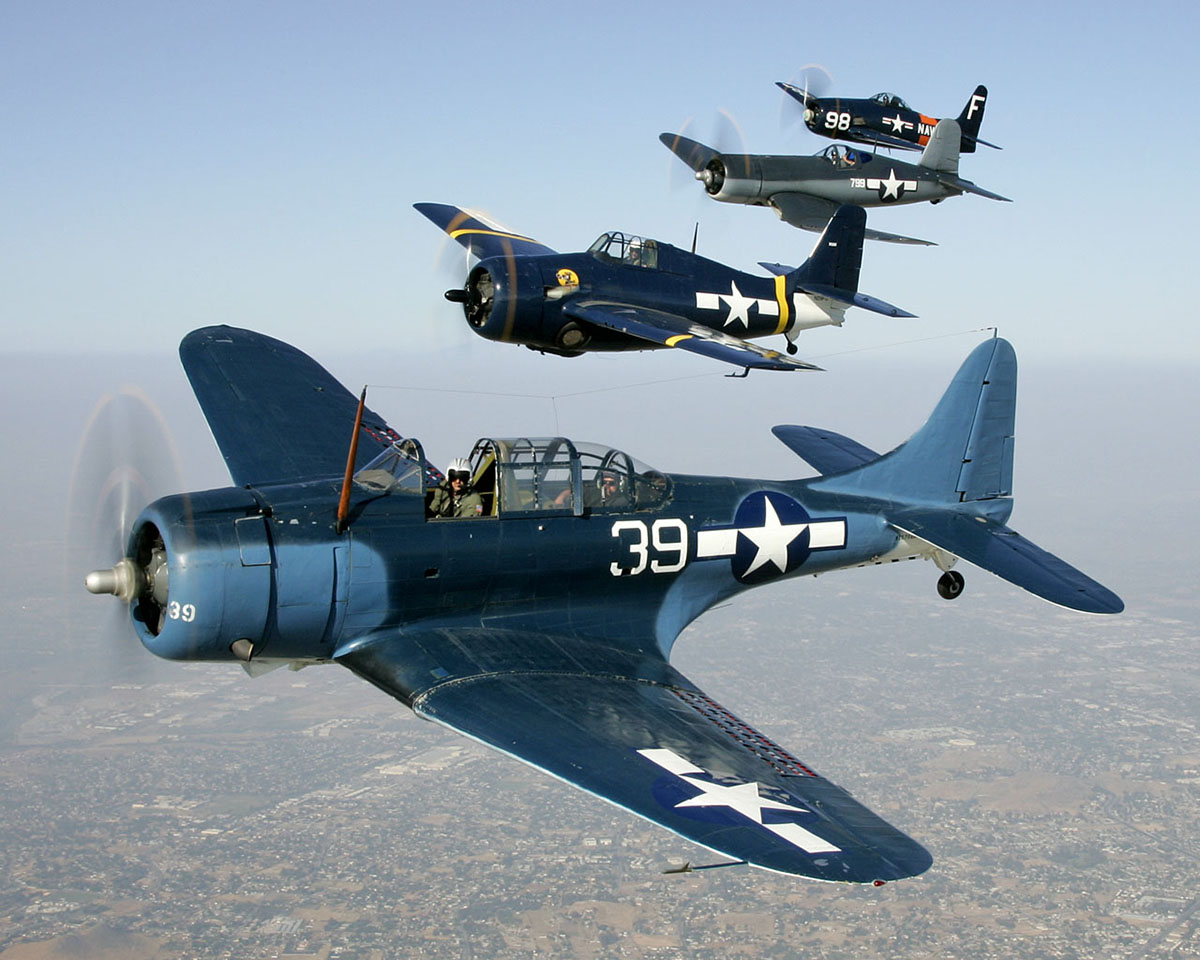 Best 13 American WW2 Fighter Planes